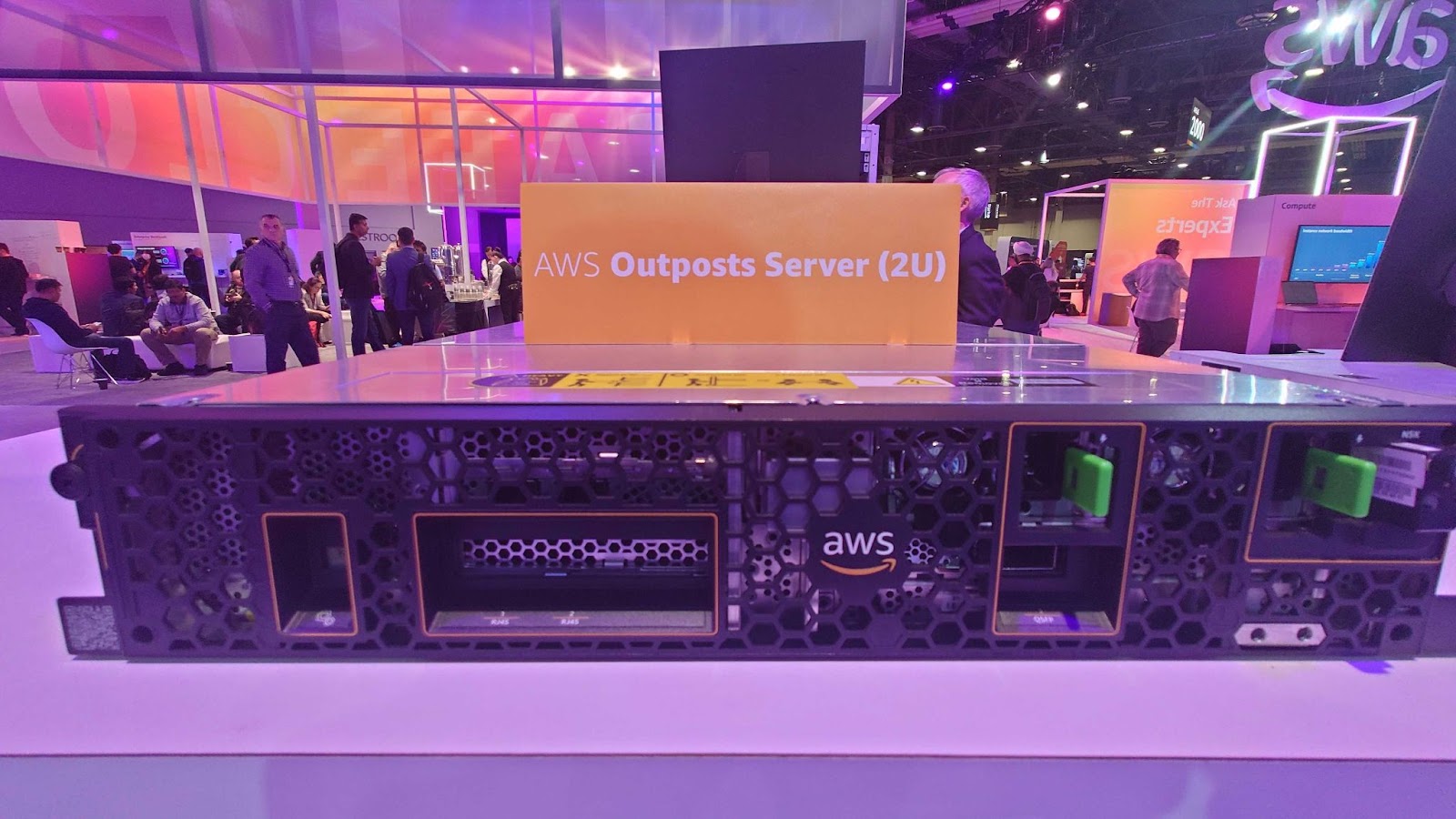 Cloud Revolution in Local Infrastructure with AWS Outposts Family